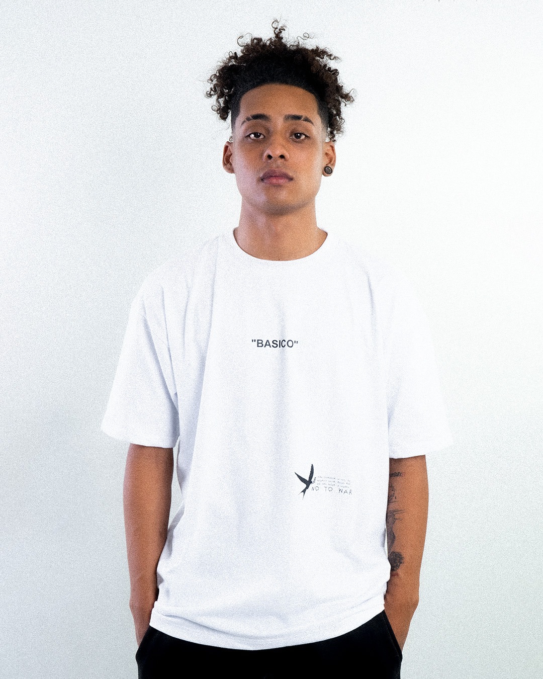 MF54 – Franela Oversize “Peace Is The Smartest Thing” - Basico Clothes🏳️